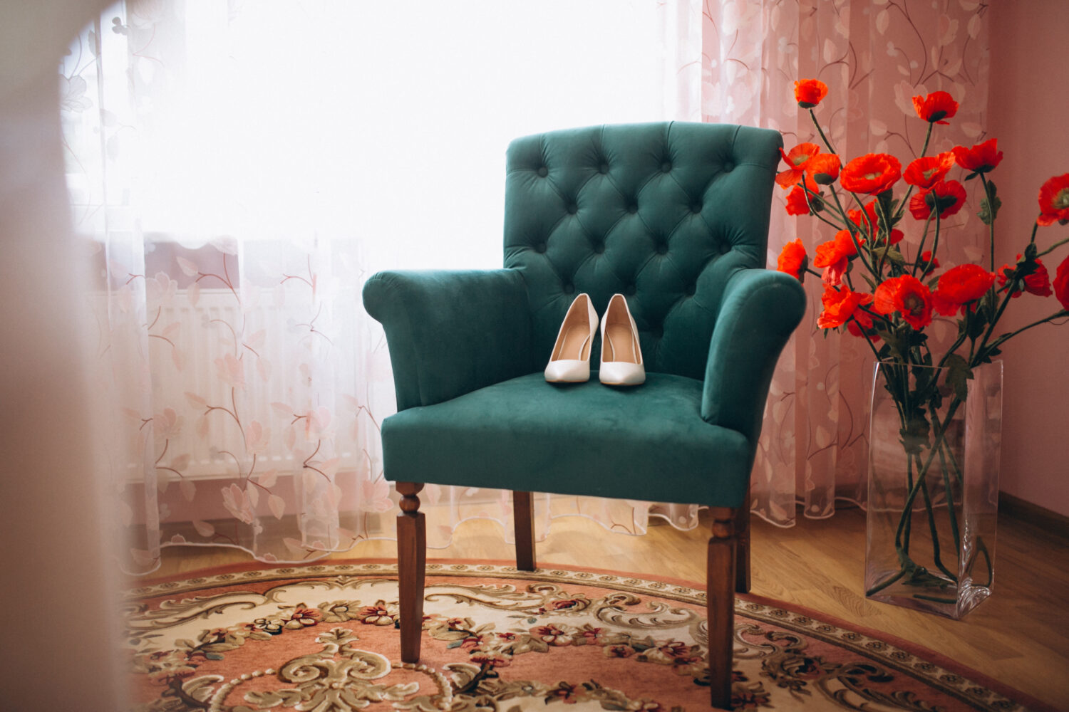 14 Types of Furniture Legs to know | J A Milton